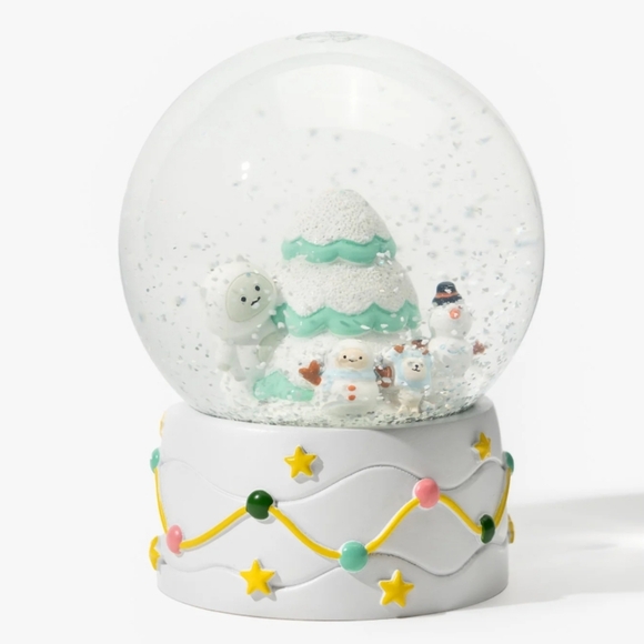 Smoko | Holiday | Smoko Friends Winter Wonderland Snow Globe | Poshmark